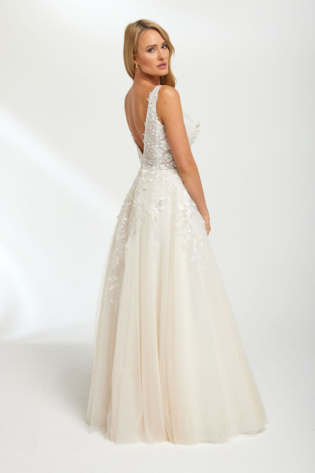 Kolekcja 2024 - Antra suknie ślubne